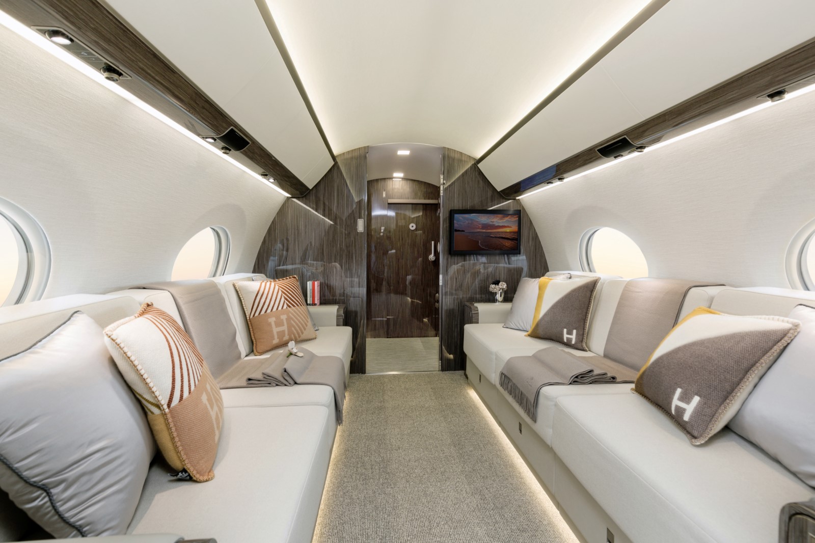 GULFSTREAM 650ER LX-JLK | Private Jet | Global Jet